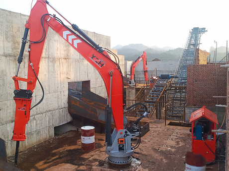 Hangzhou Mine Installed Two Fixed Rockbreaker Boom Systems For Jaw ...